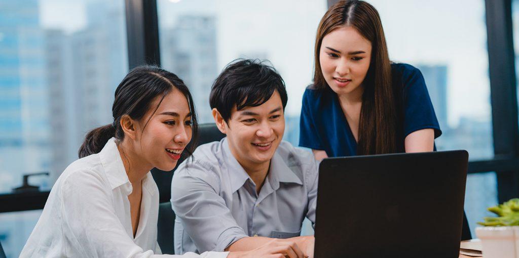 Gunakan Pelatihan dan Pengembangan Karyawan untuk Memotivasi - Proxsis HR